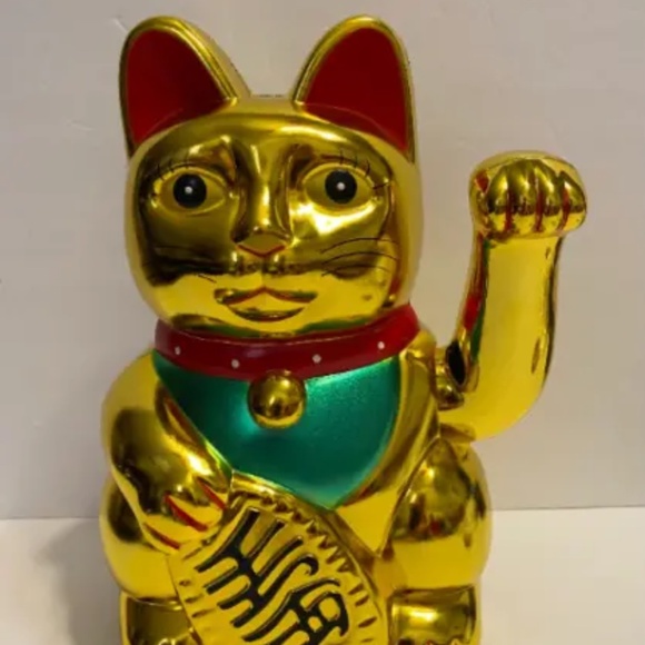 Art | Gold Maneki Neko Lucky Charm Cat Battery Powered Craft Home ...